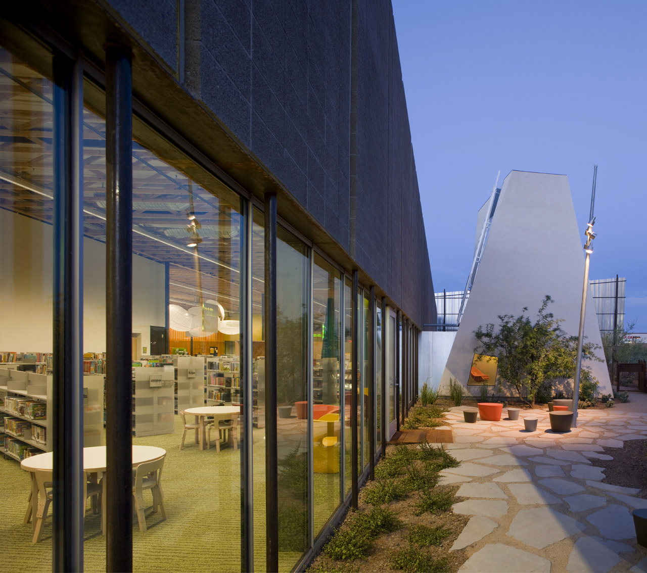 Gallery of Agave Library / will bruder+PARTNERS - 3