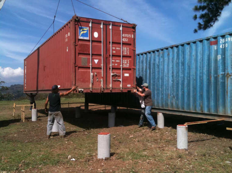 Gallery of Containers of Hope / Benjamin Garcia Saxe Architecture - 9