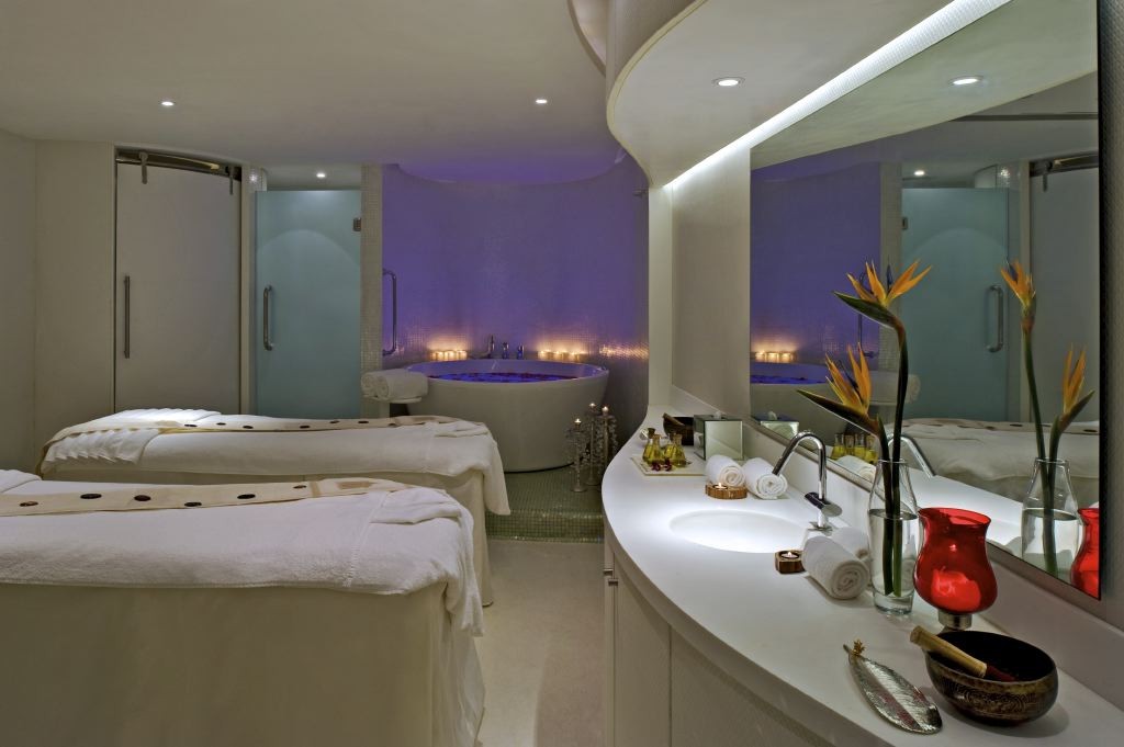 Gallery of Aura Spa at the Park Hotel / Khosla Associates - 12