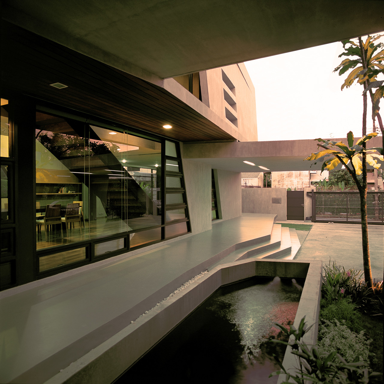 Gallery of Equilibrium House / VaSLab Architecture - 3