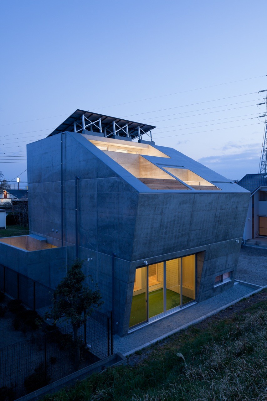 Gallery of House in Fuji / LEVEL Architects - 19