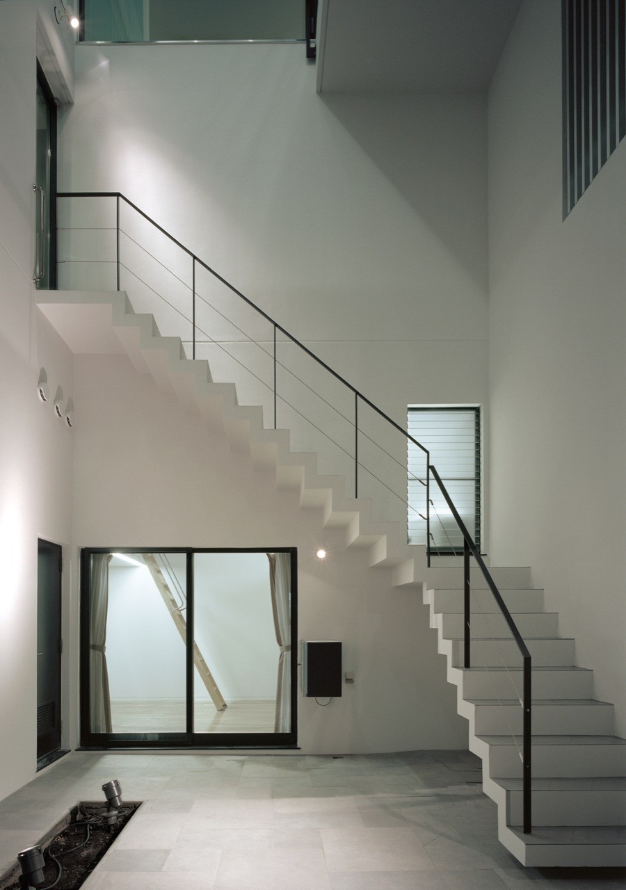 Gallery of Triplex House in Nakano / LEVEL Architects - 15