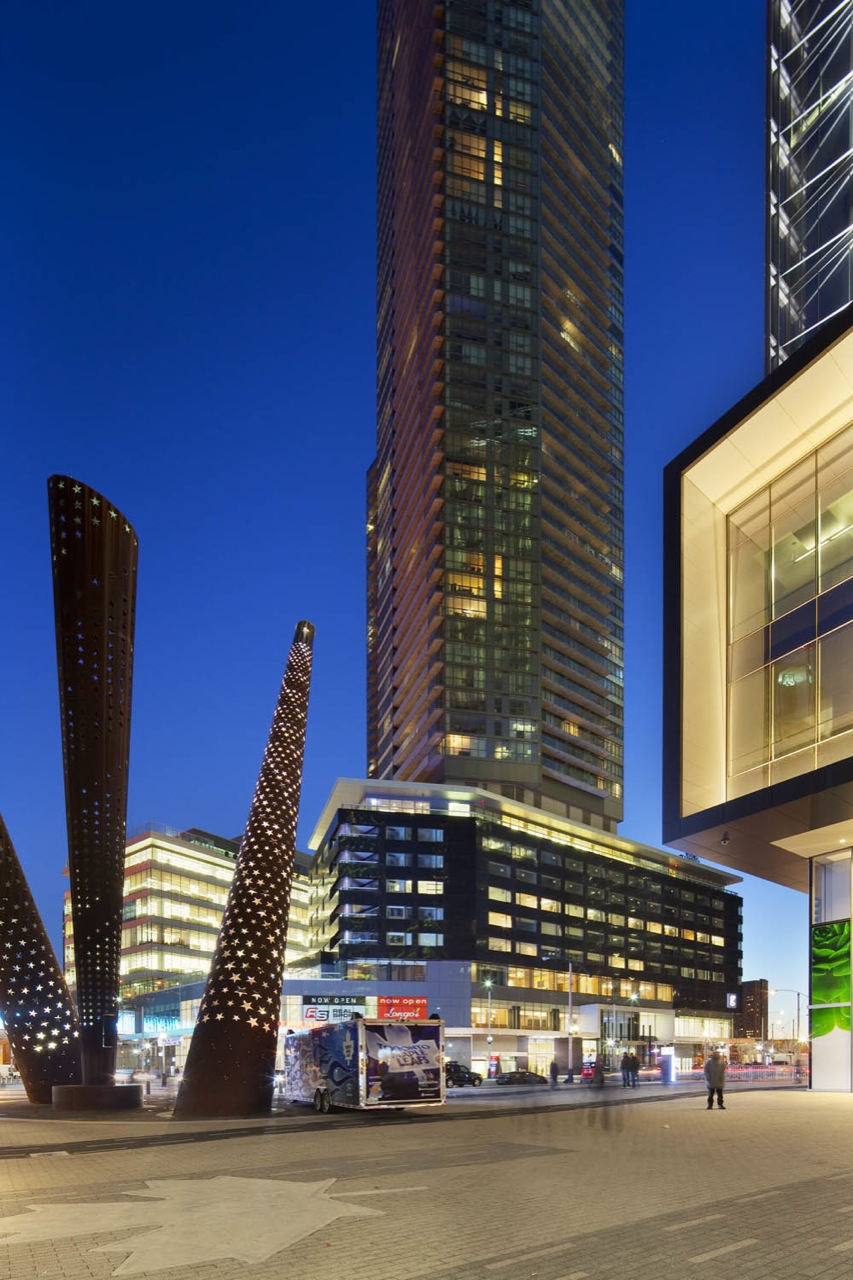 Gallery of Maple Leaf Square / KPMB Architects - 6