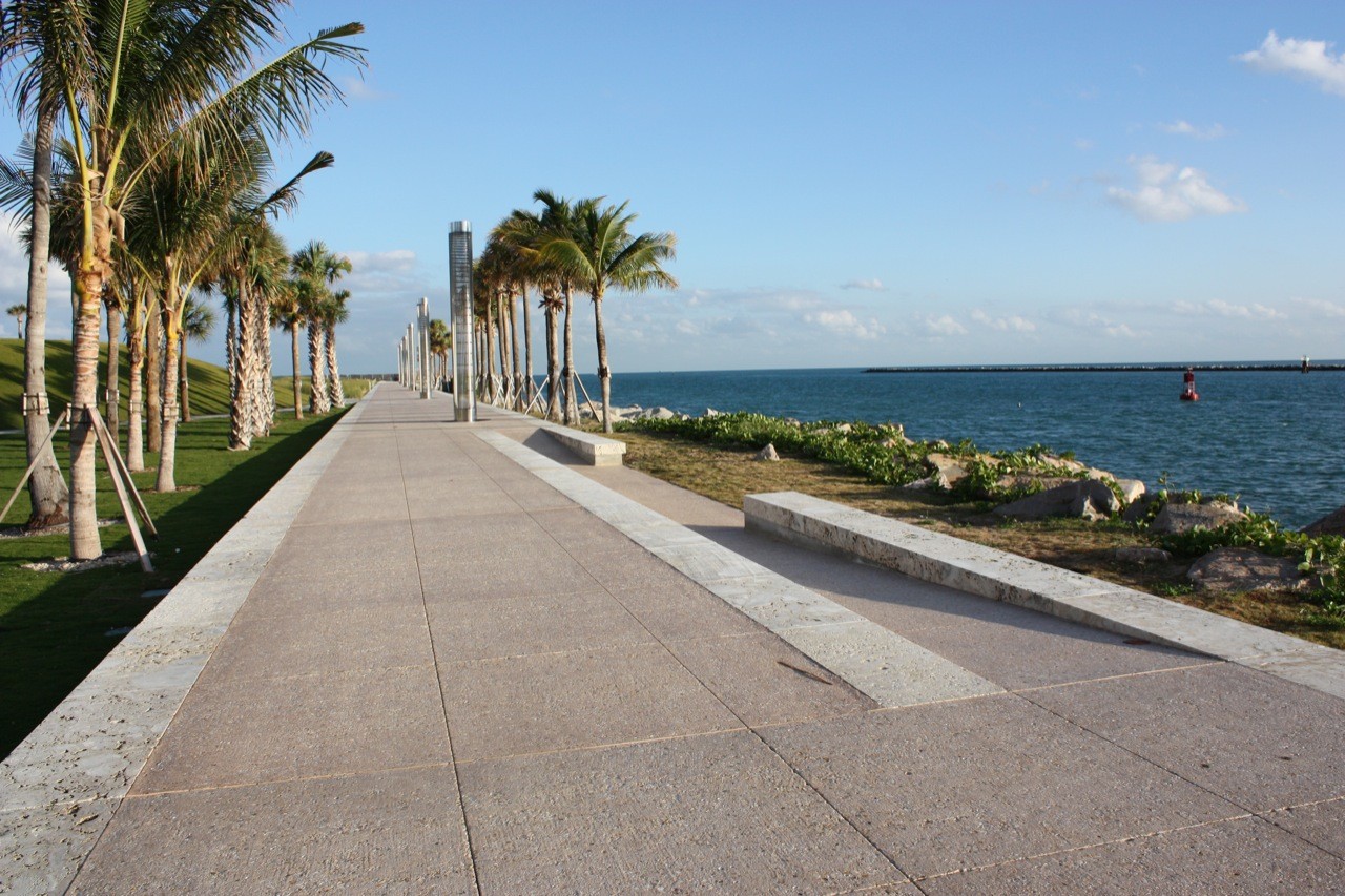 Gallery of South Pointe Park / Hargreaves Jones - 11