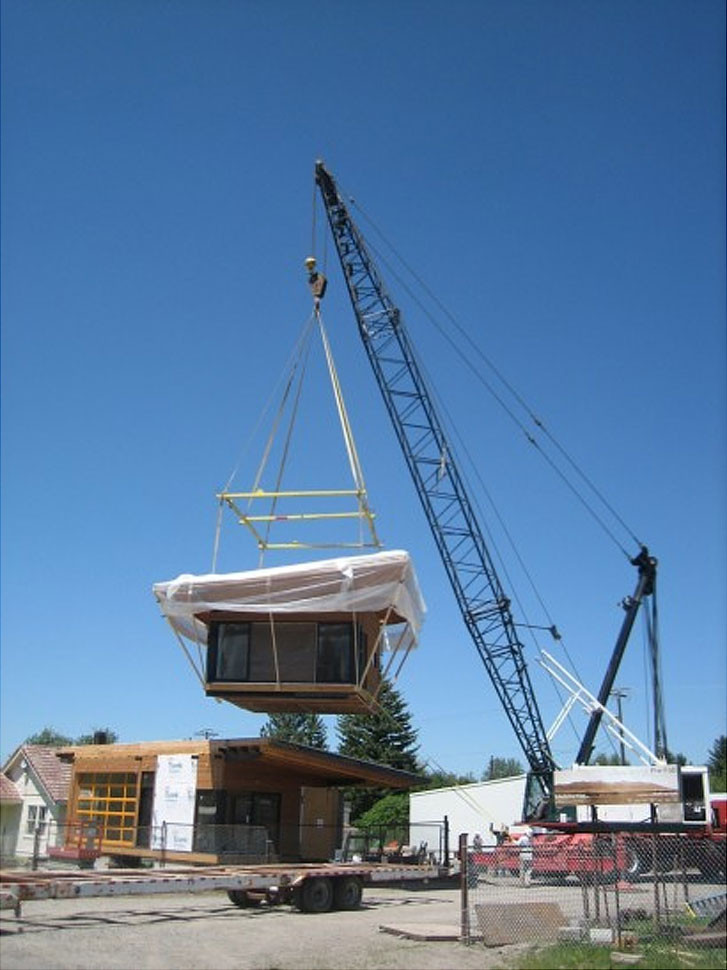 Gallery of Ruby Springs PREFAB / Medicine Hat Inc. - 11