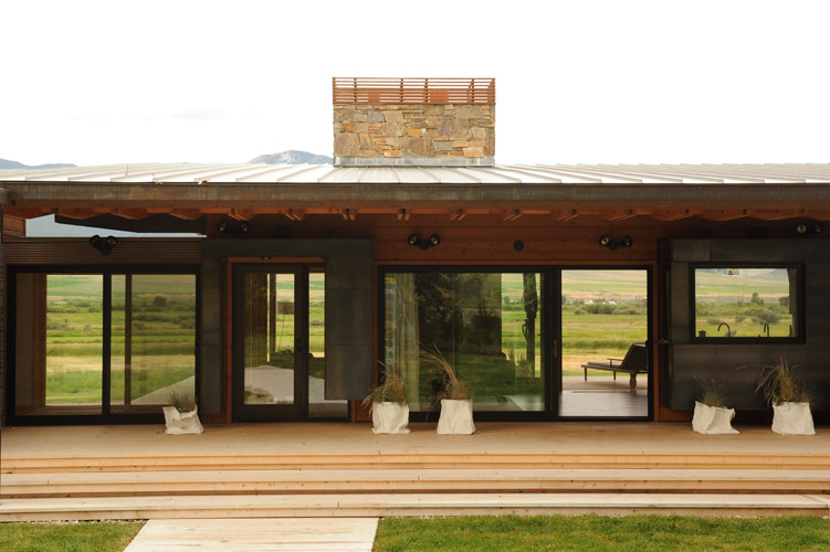 Gallery of Ruby Springs PREFAB / Medicine Hat Inc. - 3