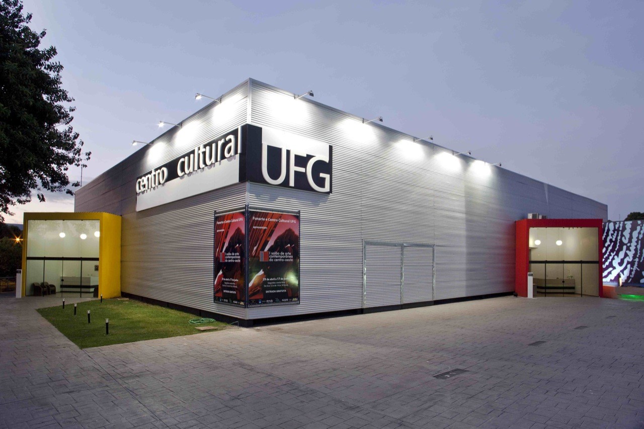 Gallery of Cultural Center UFG / Fernando Simon - 5