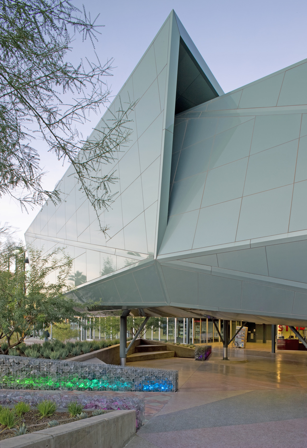 Gallery of Tempe Transportation Center / Architekton - 4