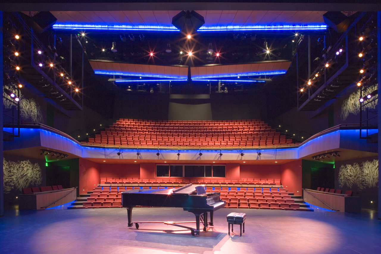 画廊 Jackson Hole 表演艺术中心 / Stephen Dynia Architects (Arts Design ...