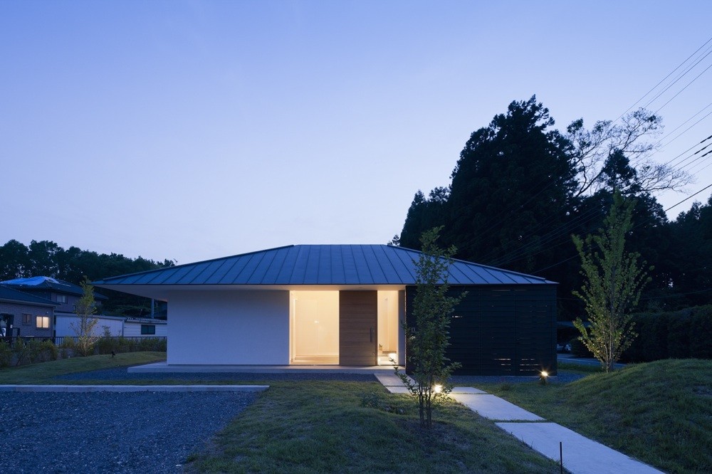 Gallery of Doughnut House / Naoi Architecture & Design Office - 18