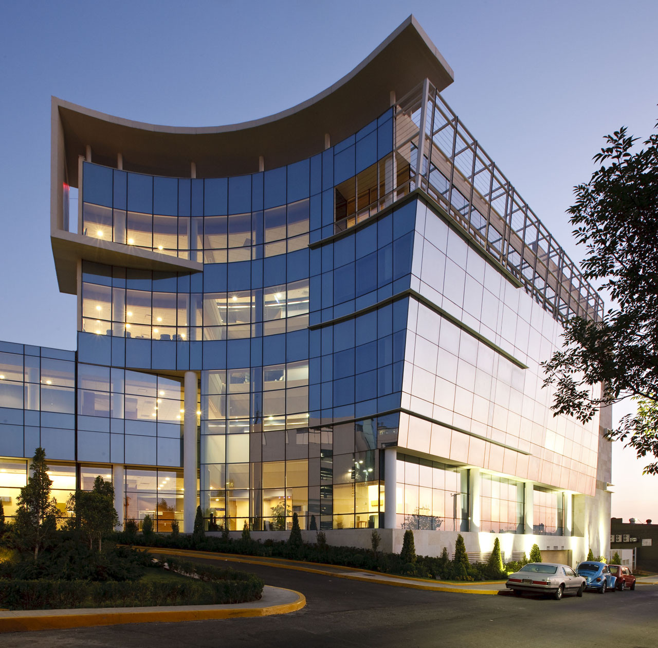 Gallery of ABC Cancer Center / HKS - 9