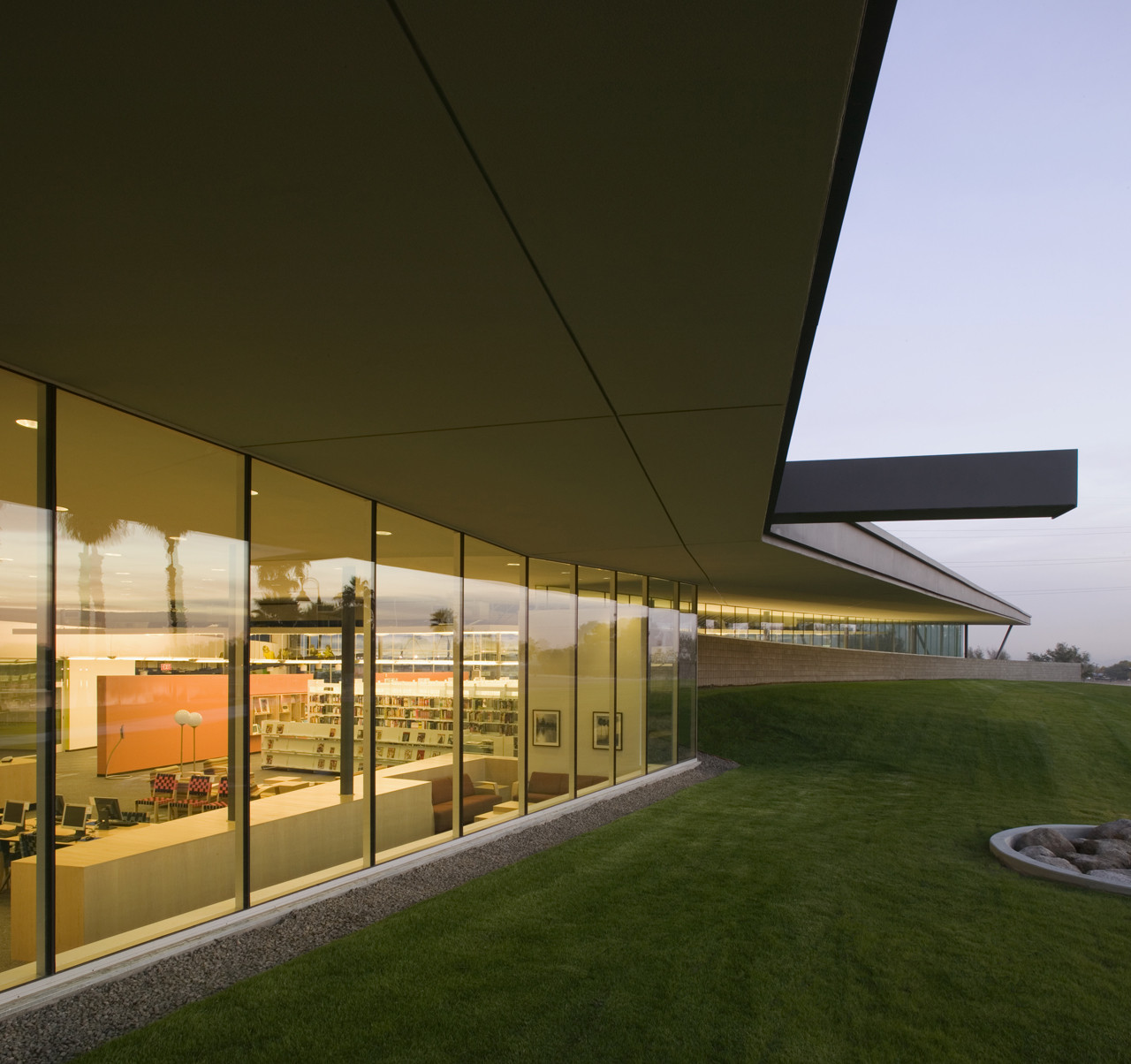 Gallery of Cesar Chavez Library / Line and Space - 3