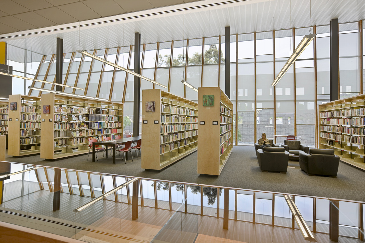 Gallery of University of Arizona Poetry Center / Line and Space - 9