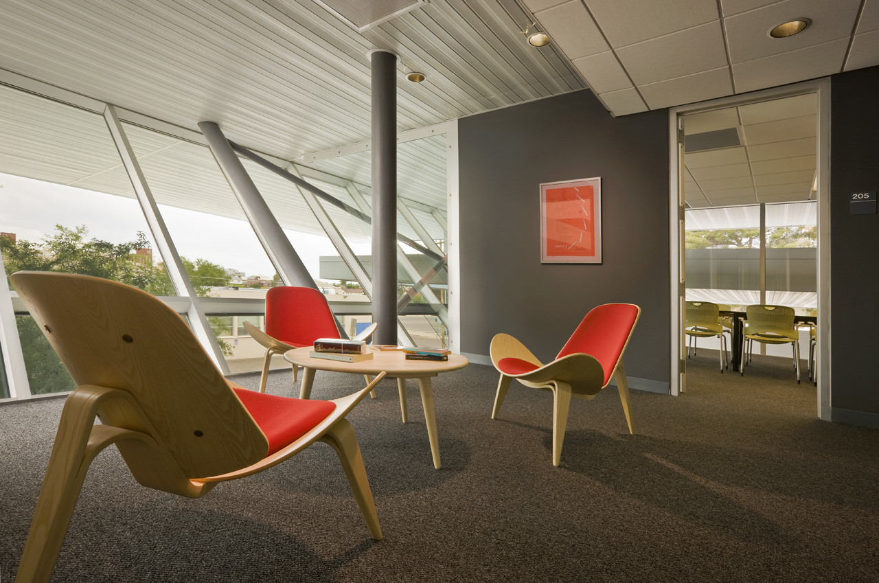 Gallery of University of Arizona Poetry Center / Line and Space - 4