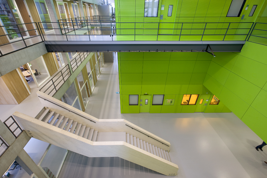 Gallery of FOM Institute AMOLF / Dick van Gameren architecten - 10