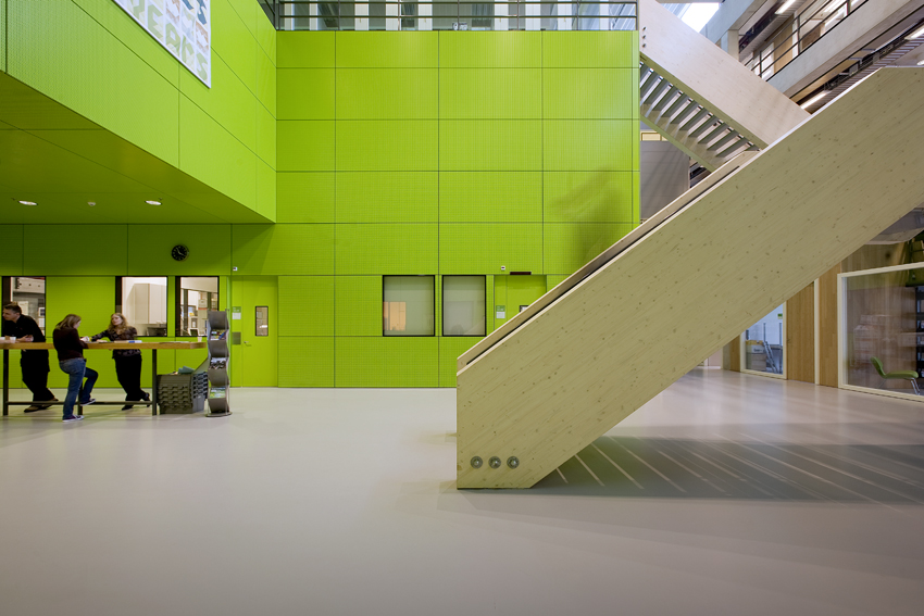 Gallery of FOM Institute AMOLF / Dick van Gameren architecten - 8