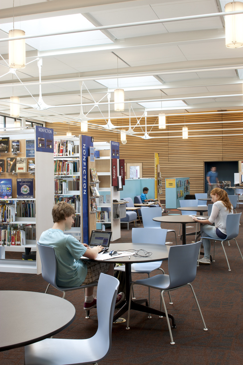 Gallery of Kenmore Library / Weinstein A|U - 11