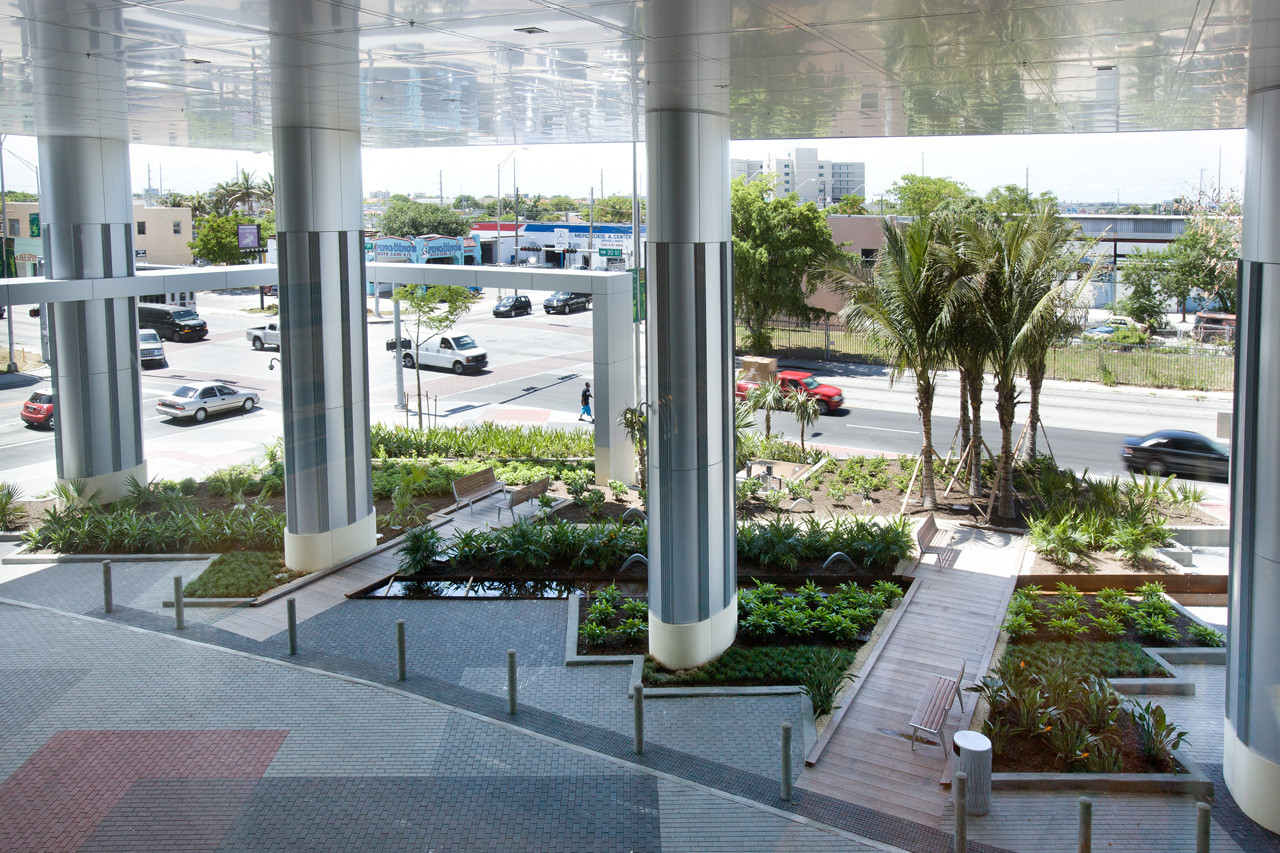 Gallery of University of Miami Life Science & Technology Park / ZGF ...