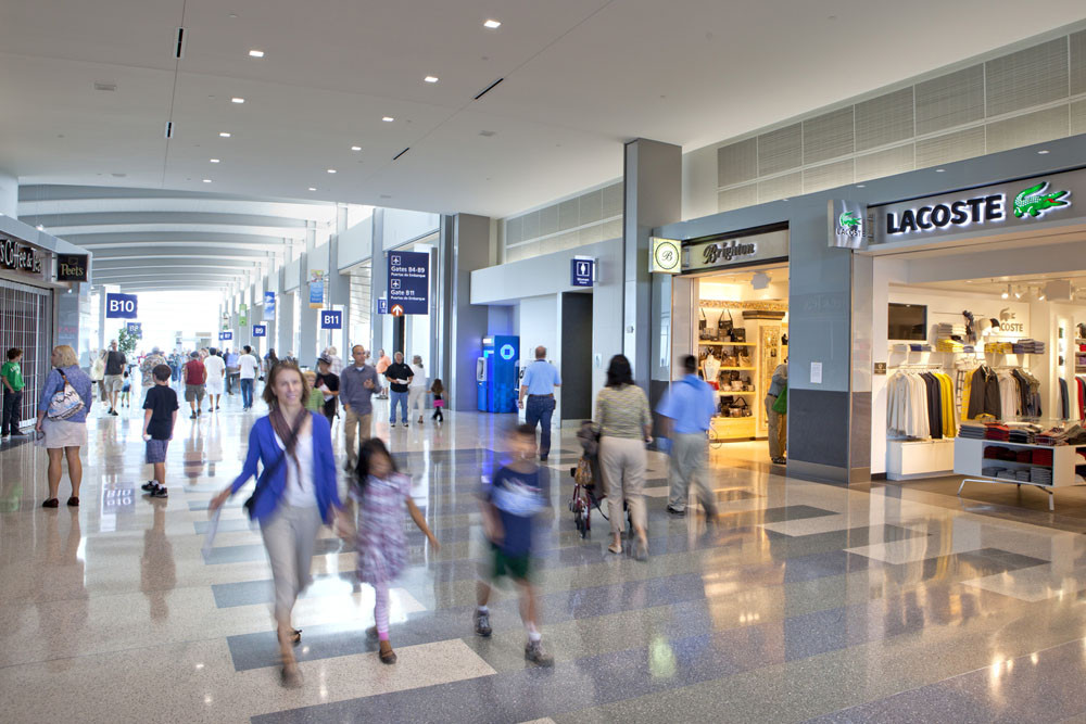 Gallery of Sacramento International Airport / Fentress Architects ...