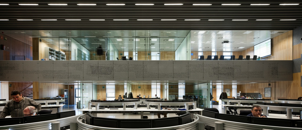 Gallery of Railway Control Centre / Moreno del Valle Arquitectos - 4