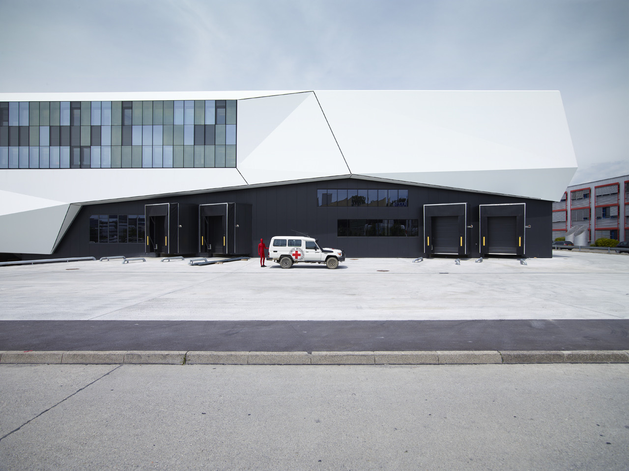 Gallery of ICRC Logistics Complex / group8 - 7