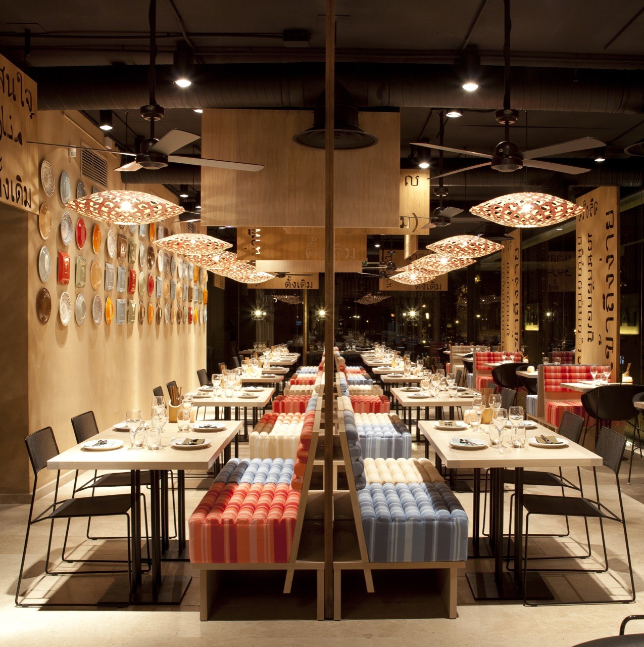 Gallery of LAH! Restaurant / IlmioDesign - 13