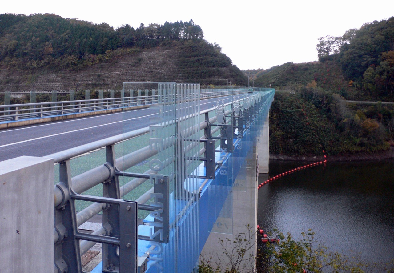 Gallery of Glass Bridge / Hideki Yoshimatu + archipro architects - 27