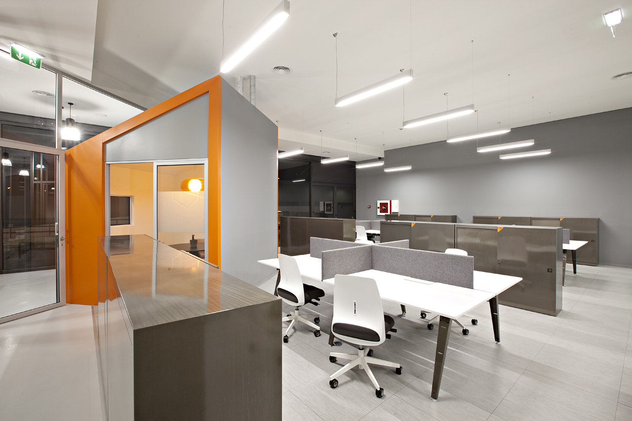 Gallery of Factory Bussines Center / Simpli Design - 5