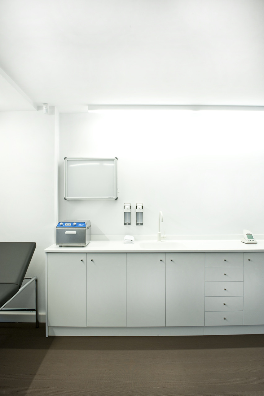 Gallery of ORL Clinic / Mal-Vi Architects - 3