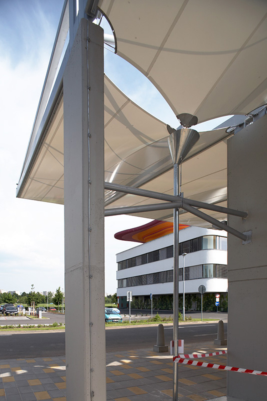 Gallery of Emergency Pavilion in Teaching Hospital / DOMY - 34