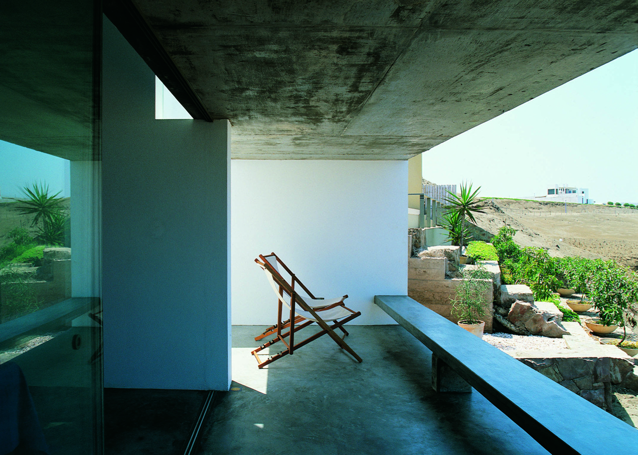 Gallery of Flashback: Casa Equis / BARCLAY&CROUSSE Architecture - 5