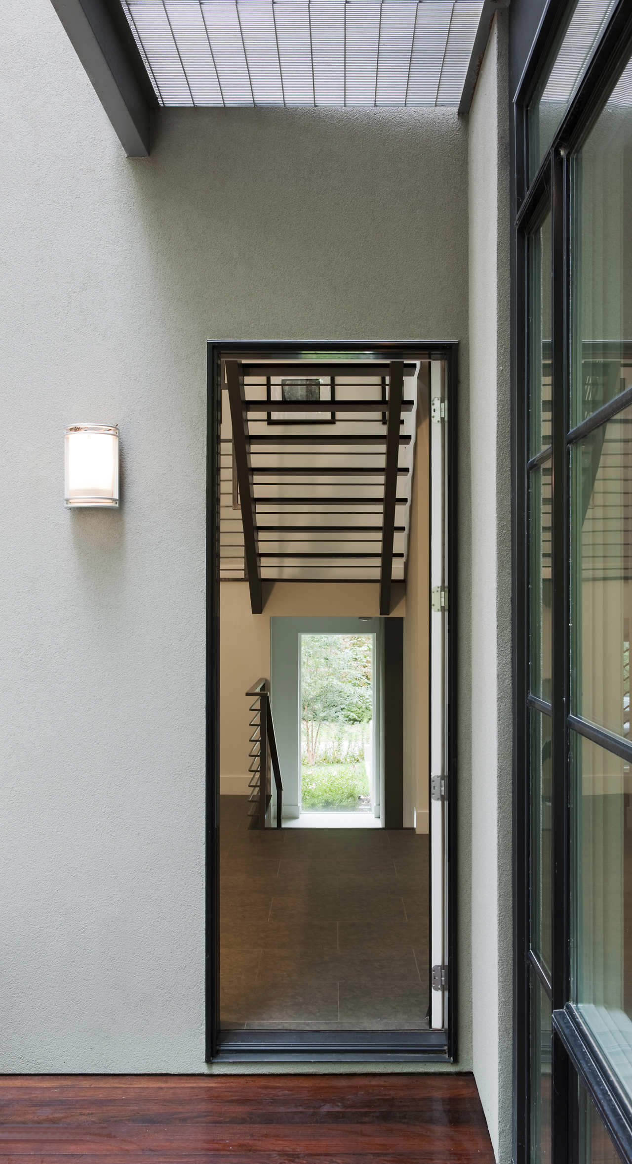 Gallery of Lakefront Residence / Moore Architects - 11
