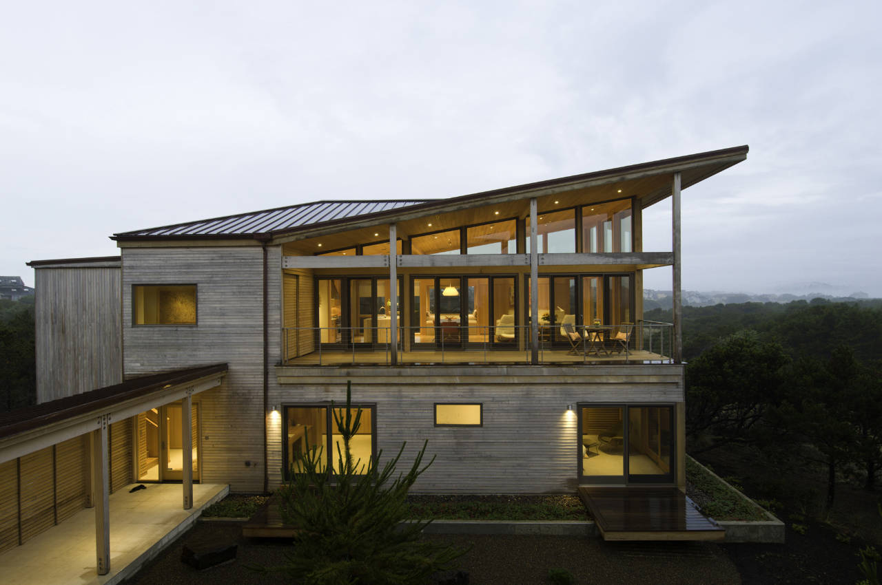 Coastal Residence / Bora Architects | ArchDaily
