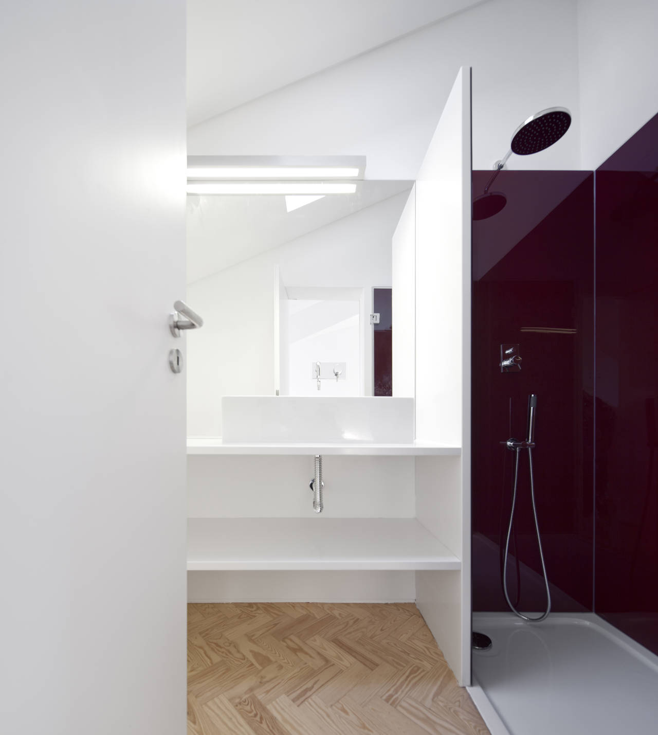 Gallery of RF Apartment / João Tiago Aguiar, Arquitectos - 13