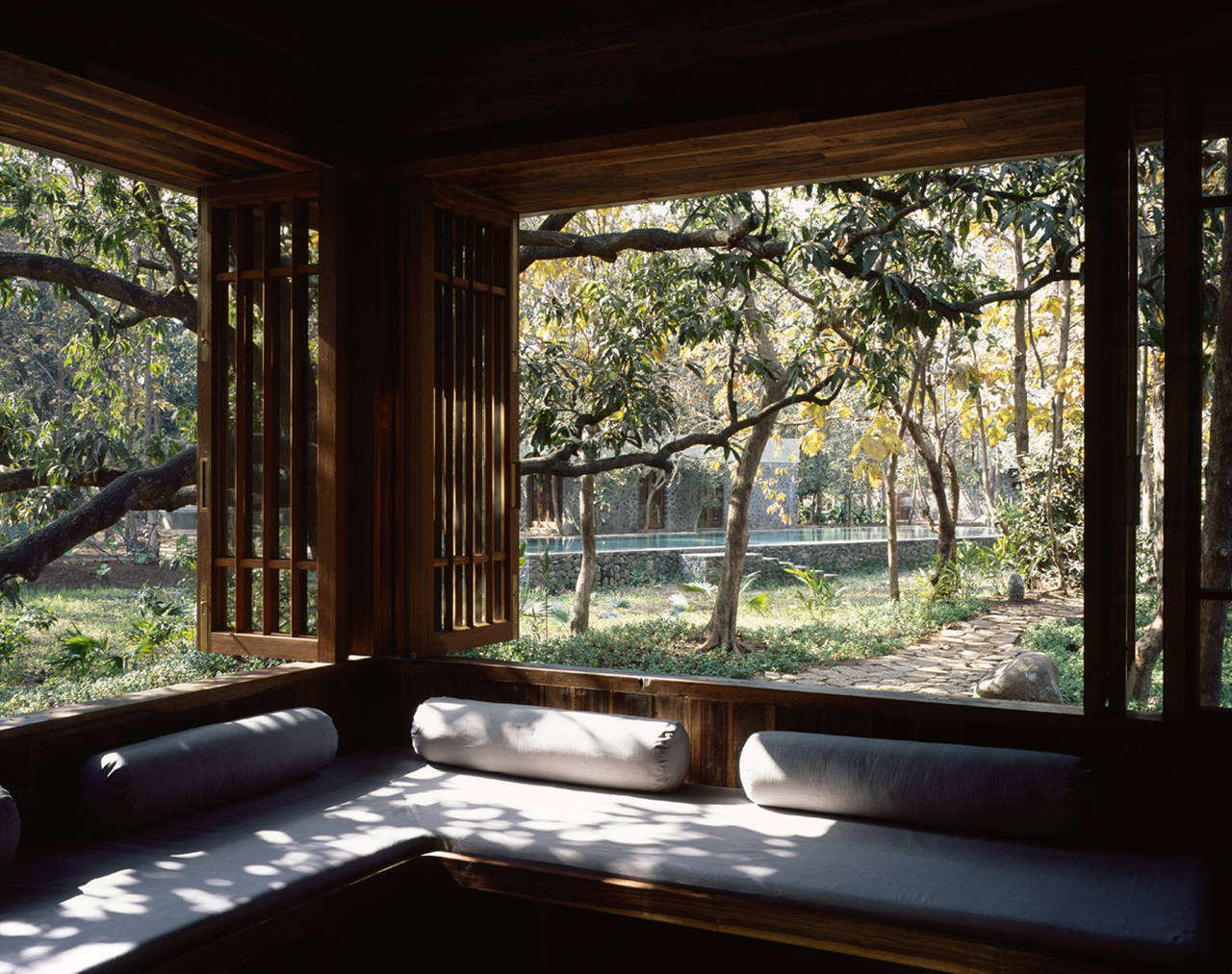 Gallery of Copper House II / Studio Mumbai - 33