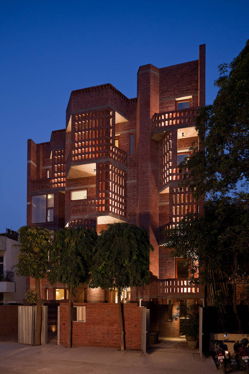 Gallery of The Defense Colony Residence / Vir.Mueller Architects - 7