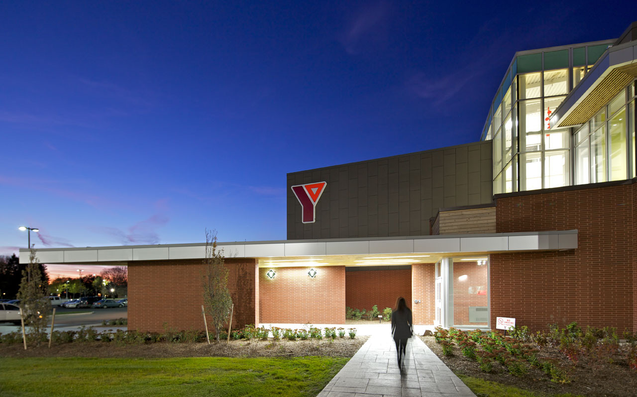 Gallery of Chatham-Kent YMCA / Tillmann Ruth Robinson Architects - 2