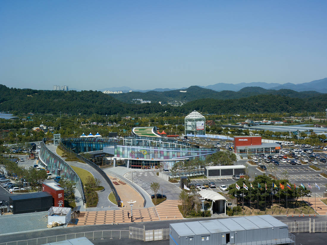 Gallery of Daegu Color Square Stadium Mall / Jerde - 6
