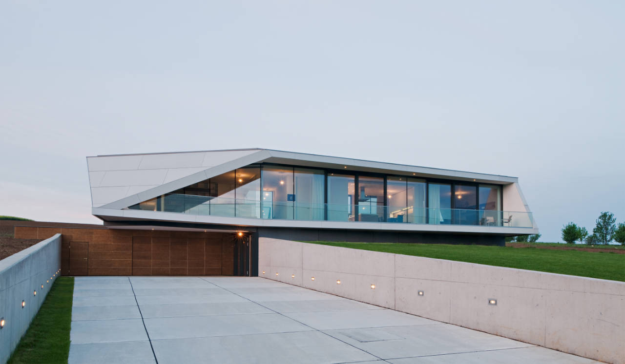 Gallery of L House / Architects Collective - 4