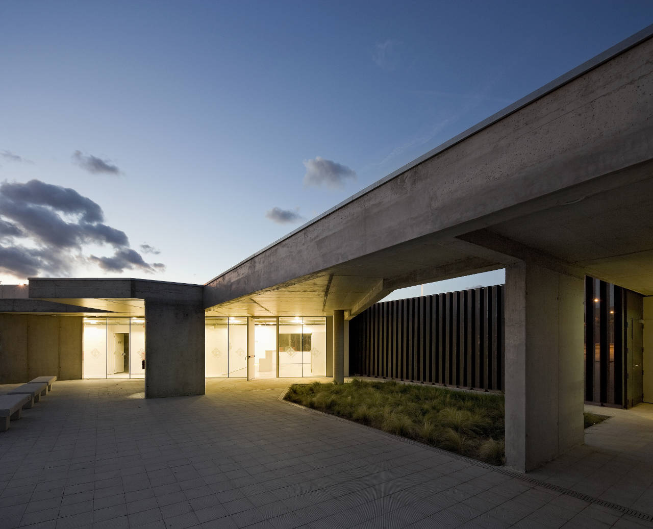 Gallery of Exterior Swimming Pool / [ARQUITECTURIA] - 2