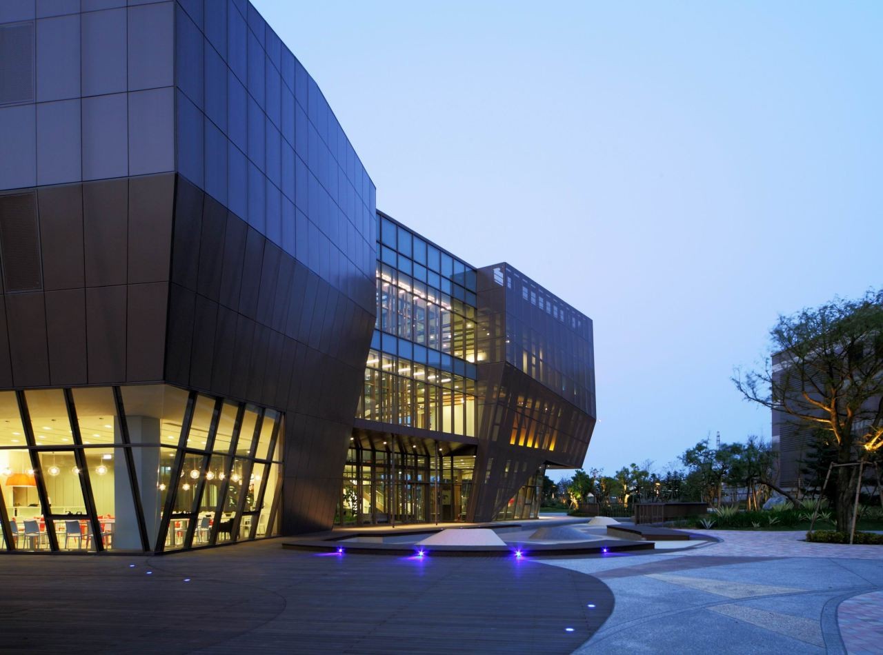 Gallery of Hunya Chocolate Museum / J. J. Pan & Partners - 10