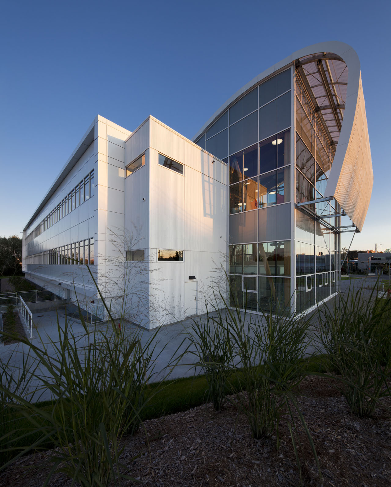 Gallery of Administrative Building of GlaxoSmithKline Inc ...