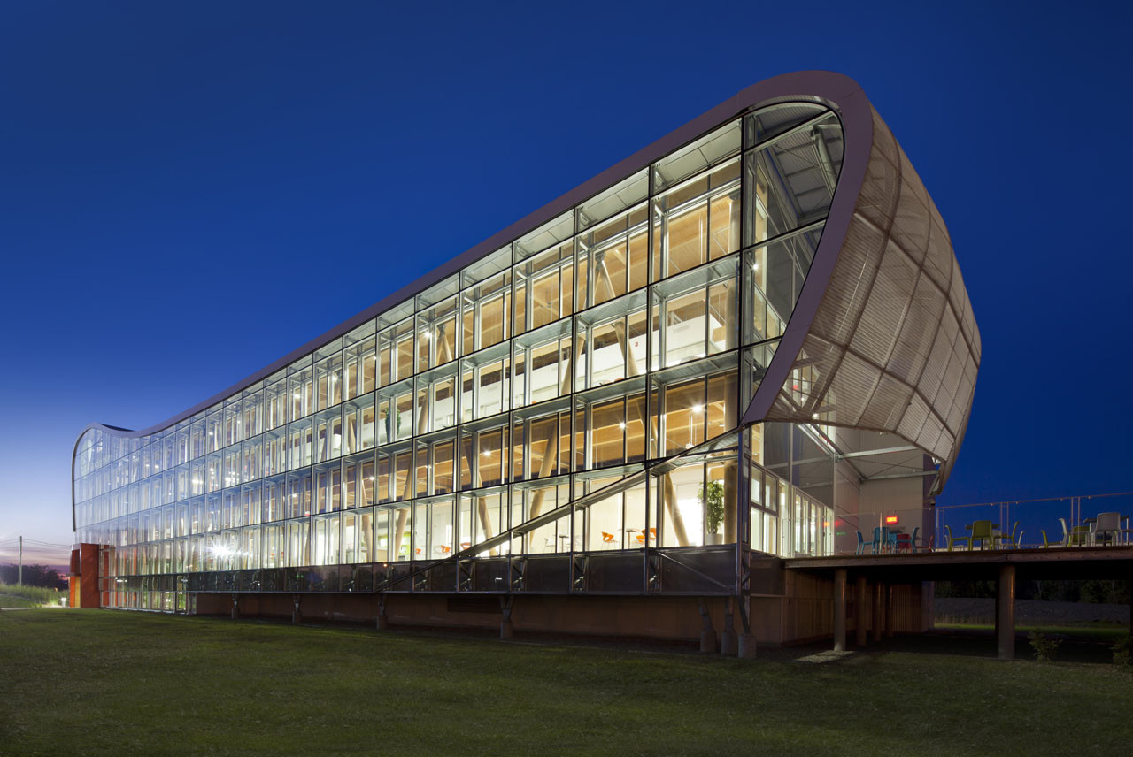 Gallery of Administrative Building of GlaxoSmithKline Inc ...