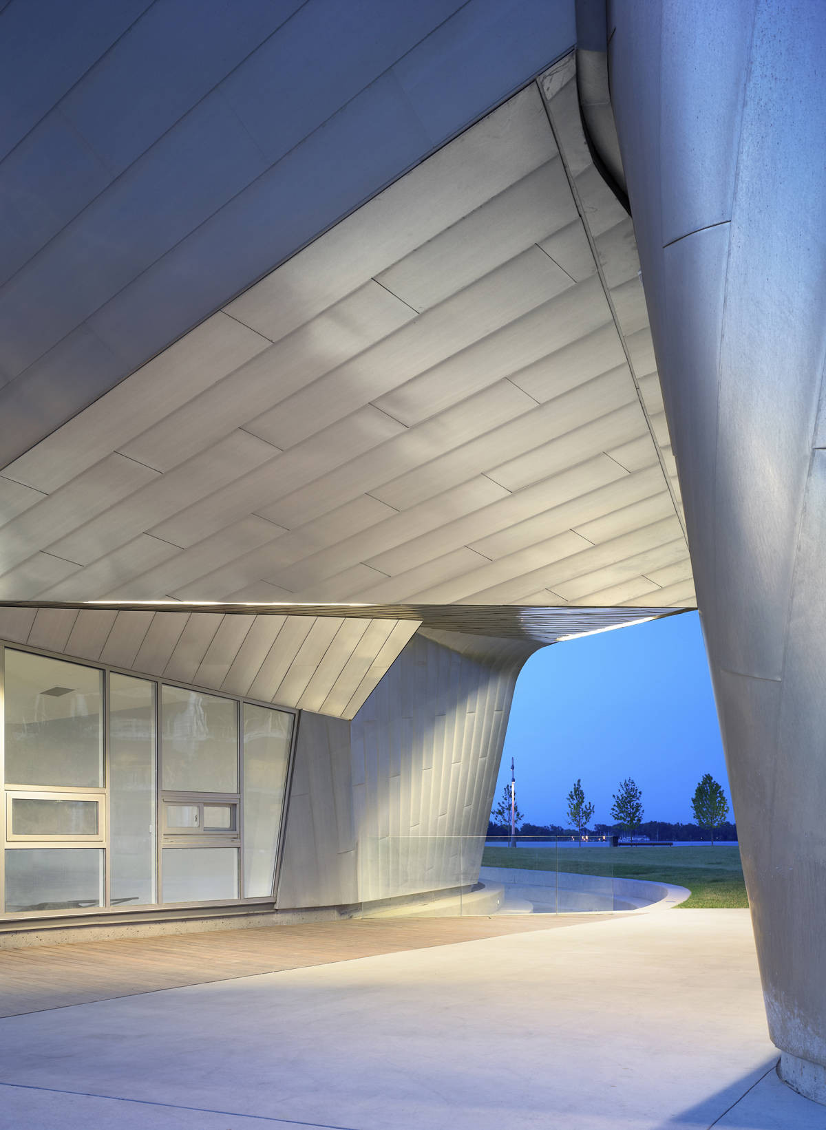 Gallery of Sherbourne Common Pavilion / Teeple Architects - 12