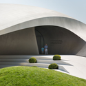 Porsche Pavilion at the Autostadt in Wolfsburg / HENN | ArchDaily
