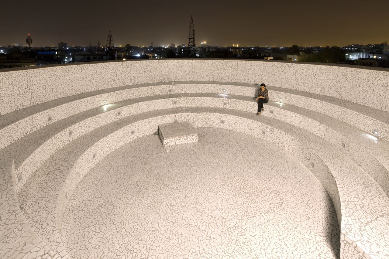 Gallery of c - 28 c / Archohm - 21