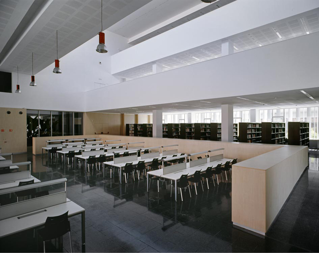 Gallery of Library and Document Center / Peñín Architects - 4