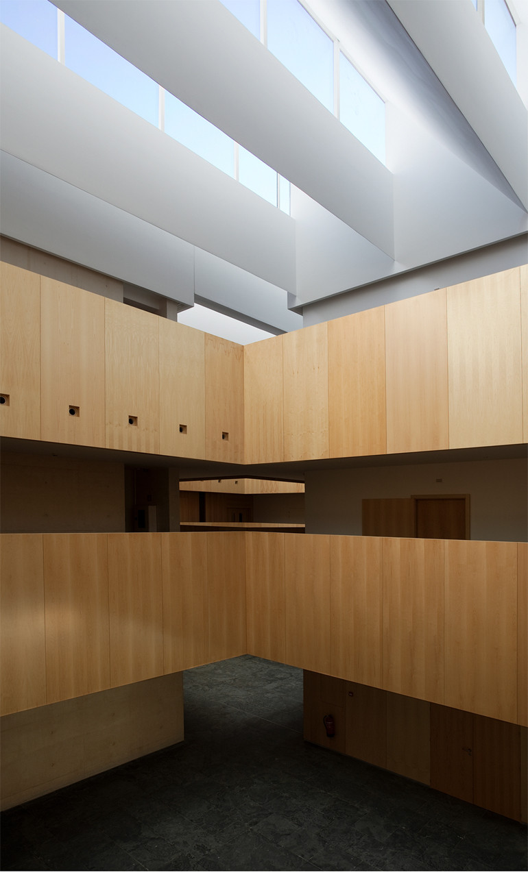 Gallery of State Reference Center for Mental Care / Peñín Architects - 9