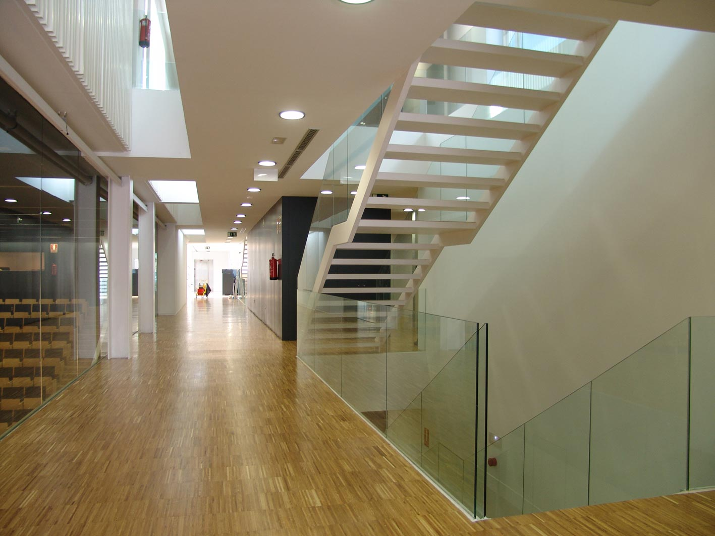 Gallery of Boecillo Municipal Civic Centre / José M. Martínez, Inés ...