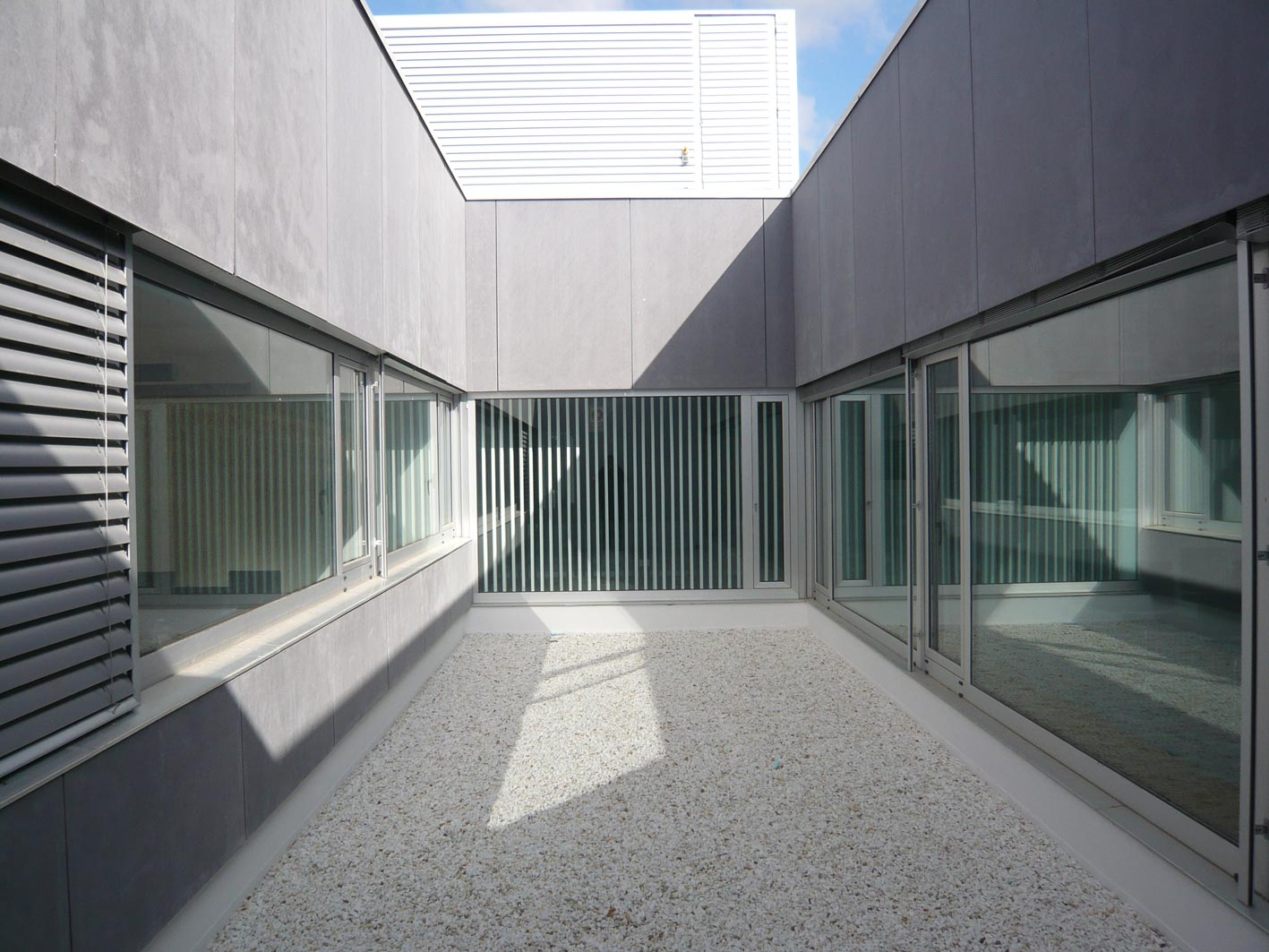 画廊 博埃西略市政文娱中心 / José M. Martínez, Inés Escudero, Fernando Nieto - 15